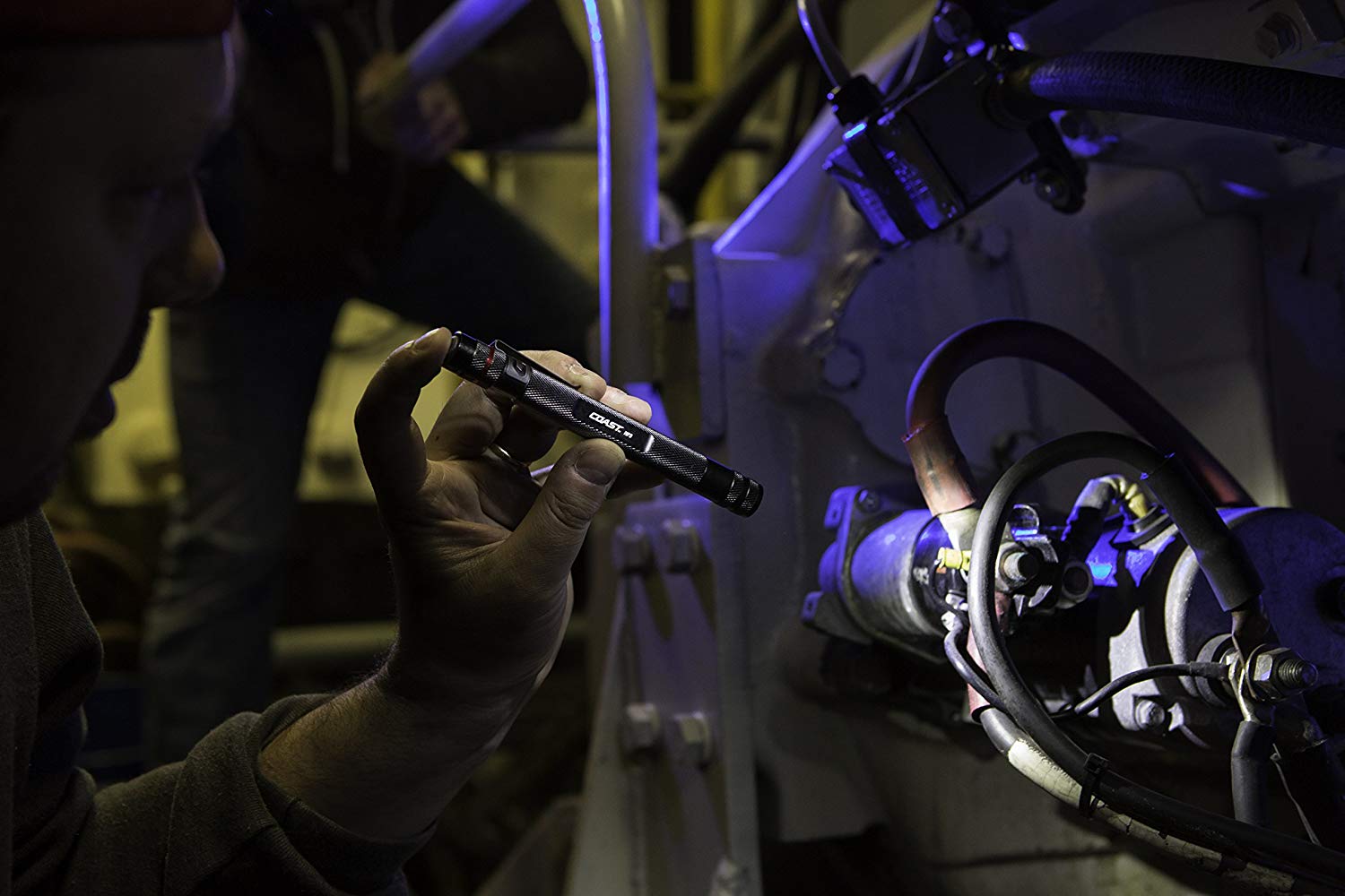 COAST HP3 Universal Focusing Beam LED Torch / Penlight 105 Lumens 2x ...