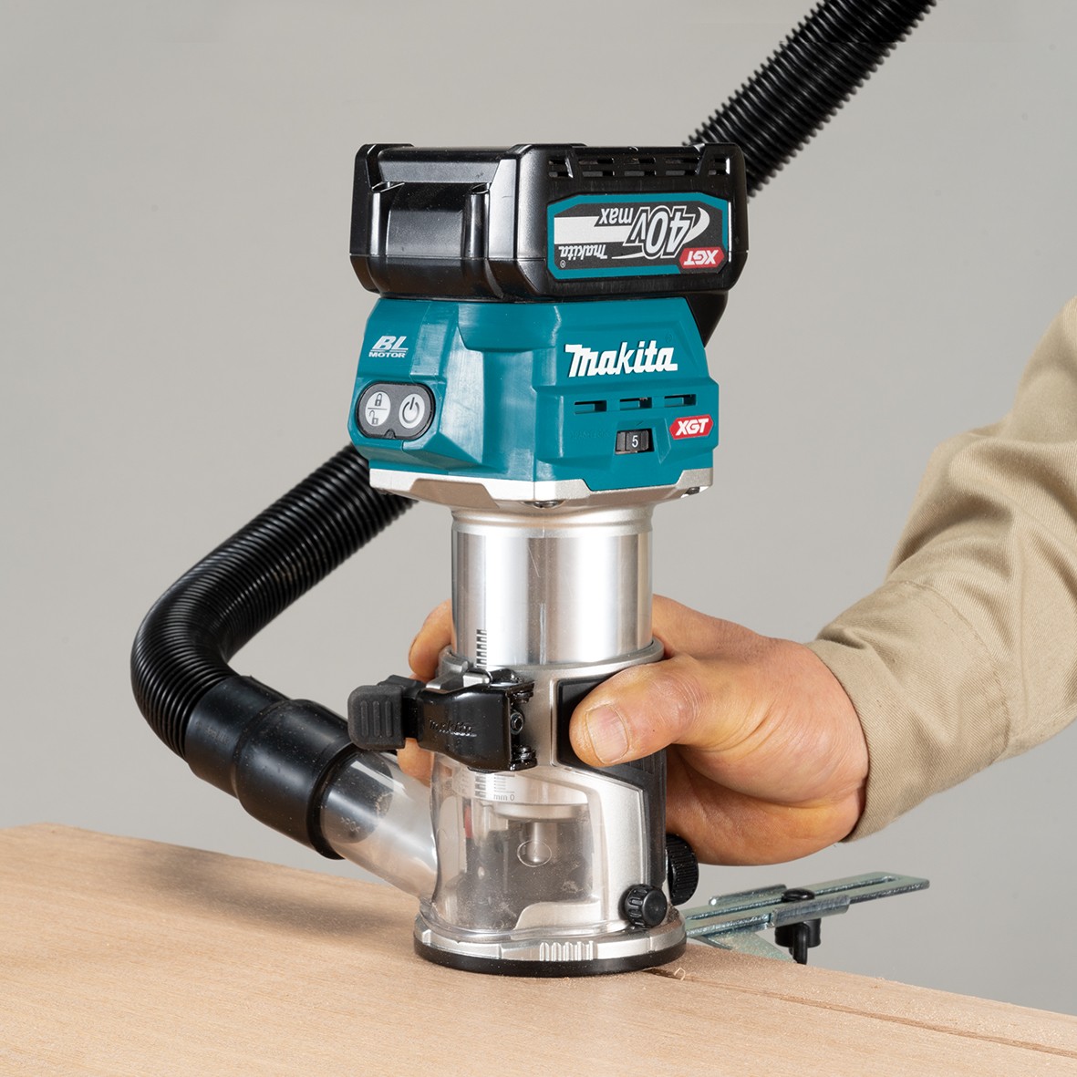 Makita RT001GZ02 40V MAX XGT Lithium-Ion Brushless Cordless Laminate ...